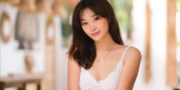 Profil Livy Renata, Gamer Cantik dan Viral yang Kekayaannya Kerap Jadi Candaan - ROG Community ...